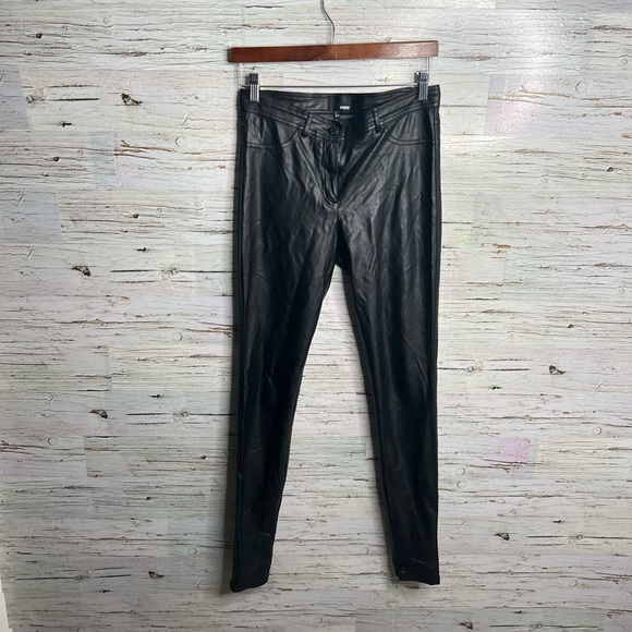 Aritzia | Pants & Jumpsuits | Aritzia Wilfred Black Leather Pants Size ...